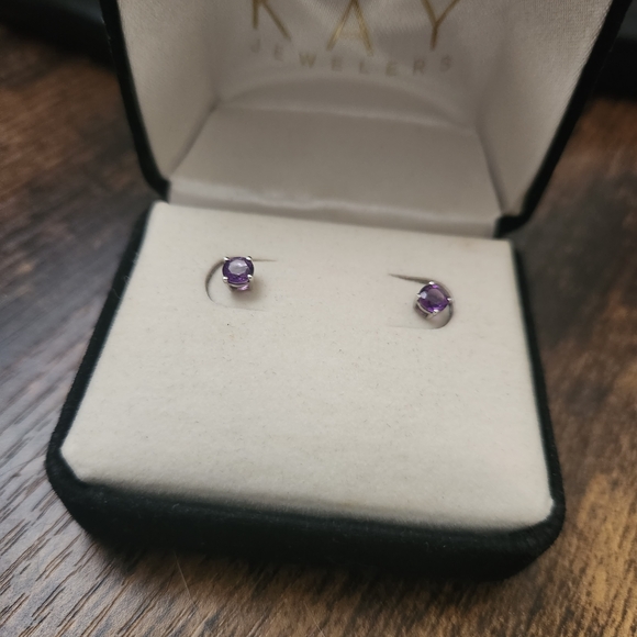 Kay Jewelers Earrings Studs